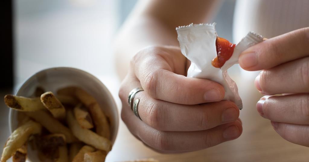 New approach to super slippery packaging aims to cut down on food waste ...
