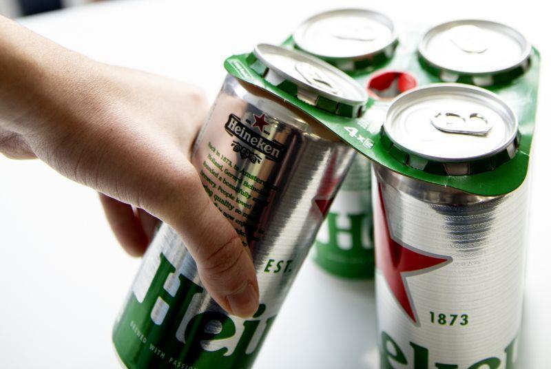 HEINEKEN UK presents cardboard topper for multi pack cans | Article ...