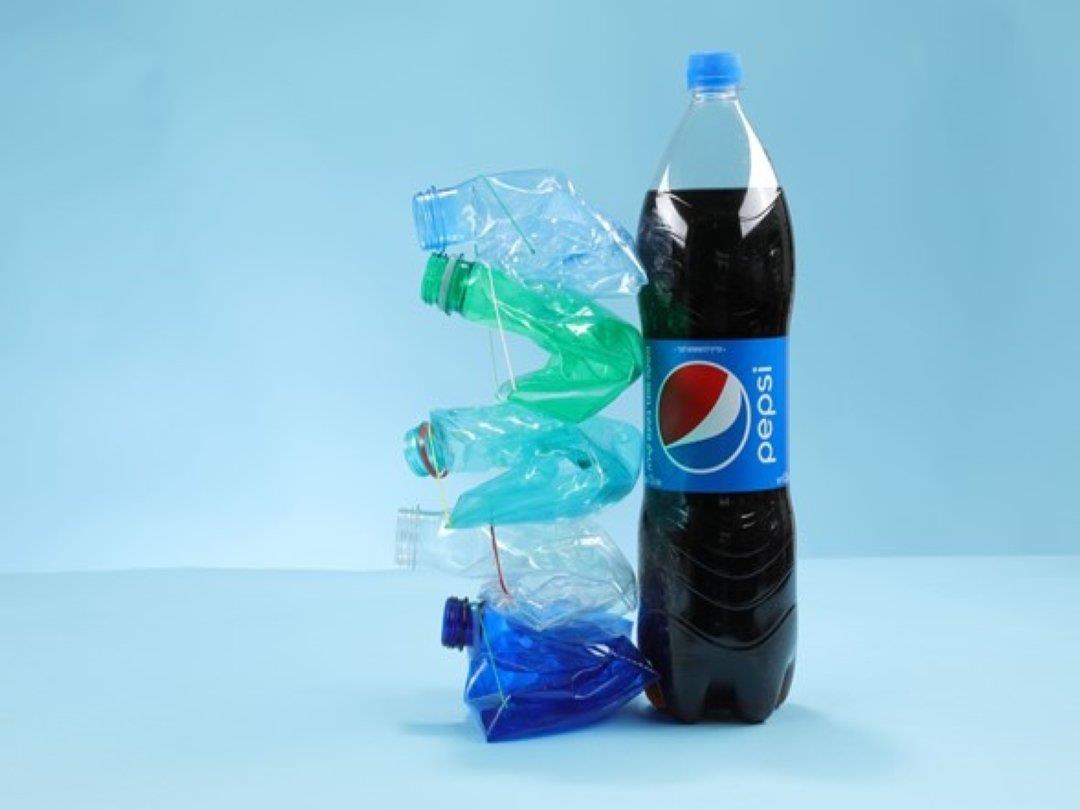 The elastic band solution shrinking plastic bottles and expanding ...