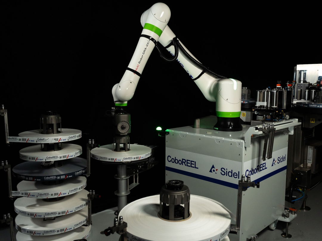Automated reel loading solution for beverage labels revealed by Sidel ...