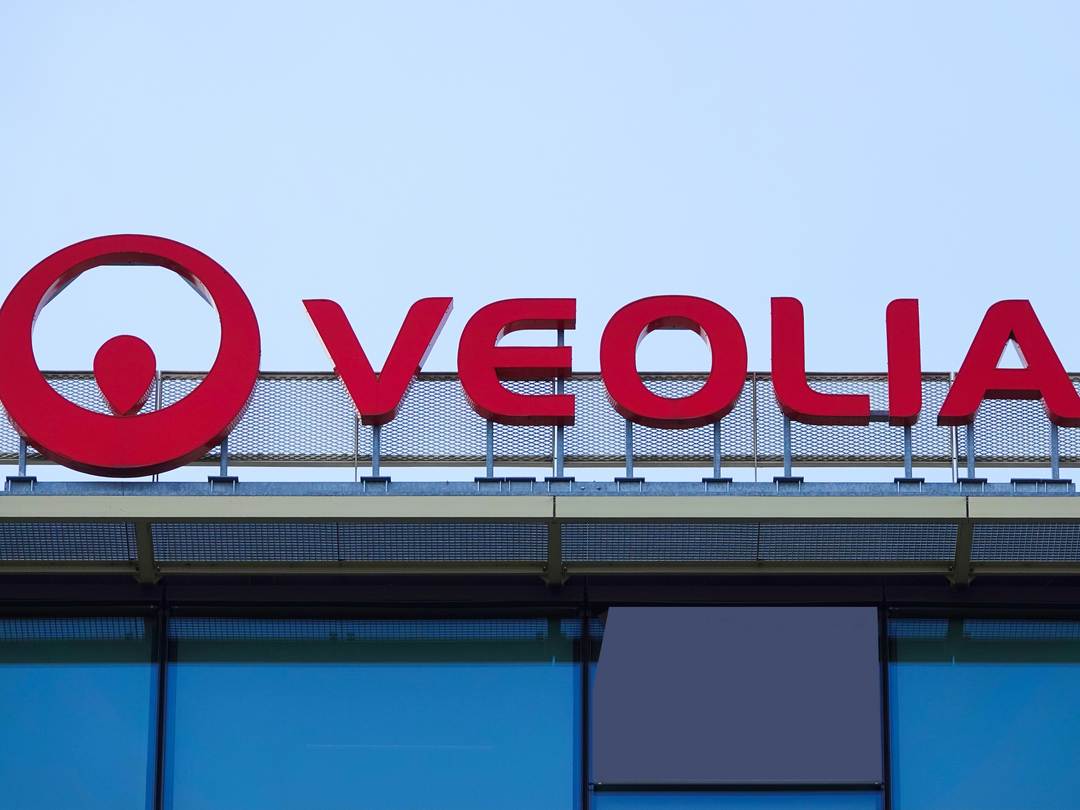 Veolia’s closed-loop recycling plant for food-grade PET receives £70 ...