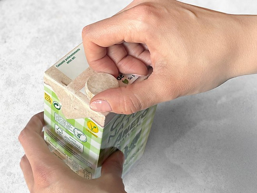 ‘Industry-first’ paper cap from Tetra Pak trialled on Aneto’s vegetable ...