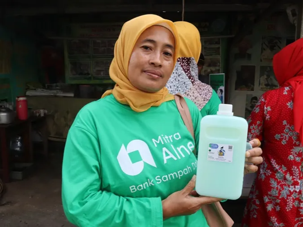 How to get everyone on board with reuse and refill – the Unilever way ...