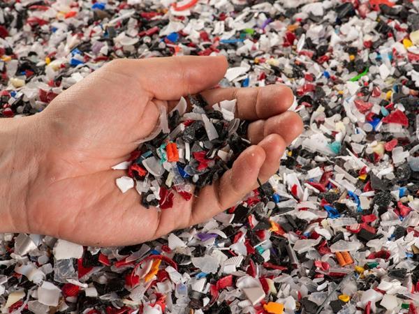 Advanced recycling facility for previously 'unrecyclable' plastics ...