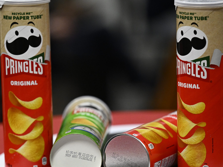 Paper Pringles tubes now available at Irish retailers | Packaging Europe