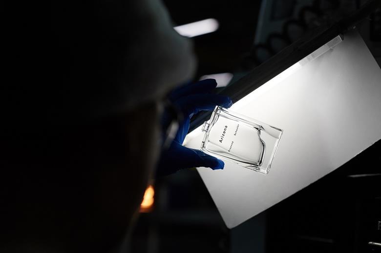 Verescence creates glass bottle with SCULPT’in technology | Article ...
