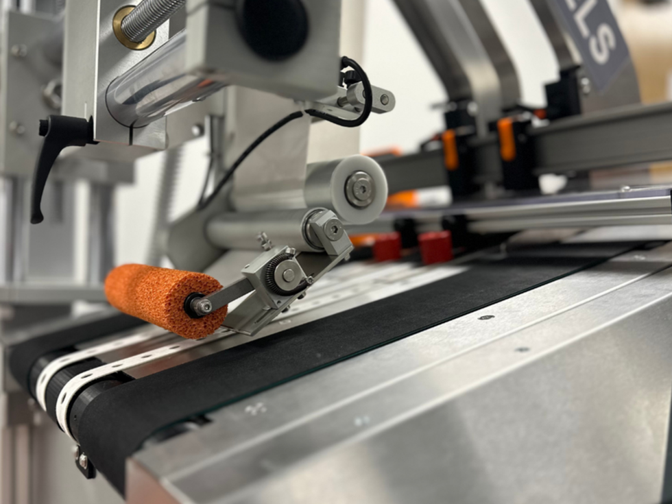 AM Labels targets improved efficiency with automatic packet feeding ...